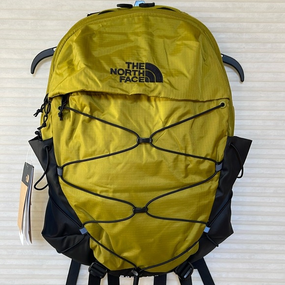 The North Face | Other | Nwt The North Face Army Green Borealis ...